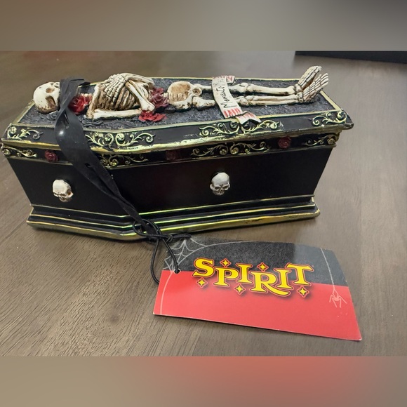 Spirit | Holiday | Gothic Noir Skeleton Coffin Box Memento Mori ...